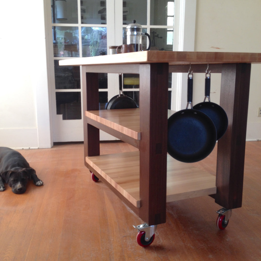 Rolling Kitchen Island – Luz de Mano